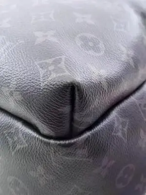 LOUIS VUITTON 2020 Apollo Monogram Eclipse Backpack