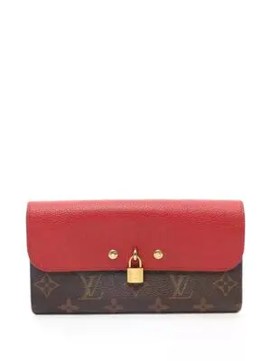 LOUIS VUITTON 2016 Venus Monogram Wallet - Red