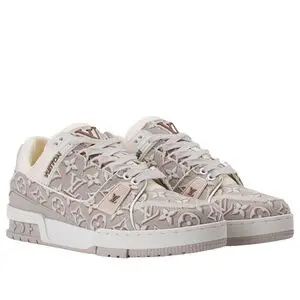 LOUIS VUITTON Trainer Sneaker