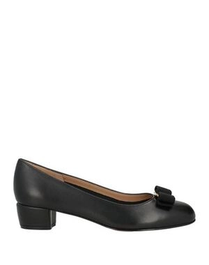 FERRAGAMO Pumps Size Calfskin - Black
