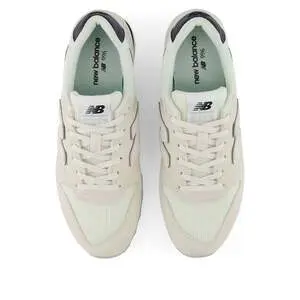 NEW BALANCE 996v2 Sneakers