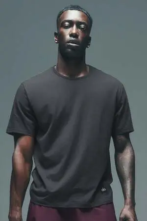 Alo Yoga Street Essential T-shirt - Anthracite