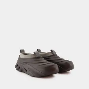 CROCS Echo Storm Low-cut Casual Shoes