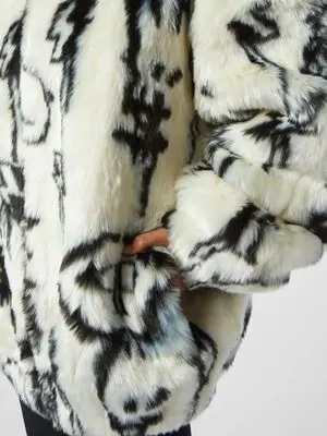Philipp Plein Graphic Print Cropped Faux Fur Jacket With High Neck - Ivory