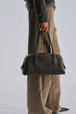 THE ROW E/w India Bag - Walnut Shadow