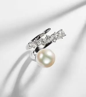 Yeprem Pearlescent 18kt White Gold Ring With Diamonds And Pearl