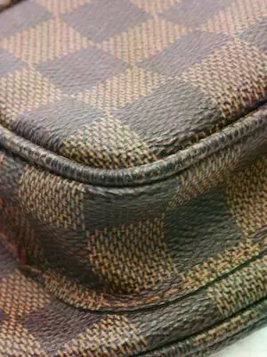 LOUIS VUITTON 2006 Melville Belt Bag