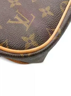 LOUIS VUITTON Monogram Shoulder Bag