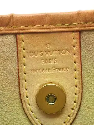 LOUIS VUITTON 2009 Pm Galliera Monogram Shoulder Bag