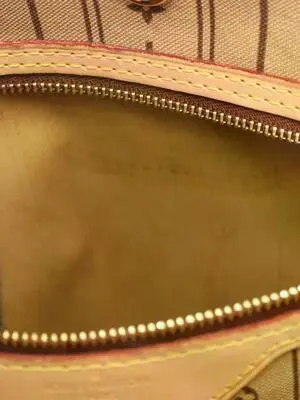 LOUIS VUITTON 2008 Mm Monogram Canvas Neverfull Tote Bag