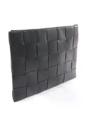 Bottega Veneta 2020s Maxi Intrecciato Clutch Bag