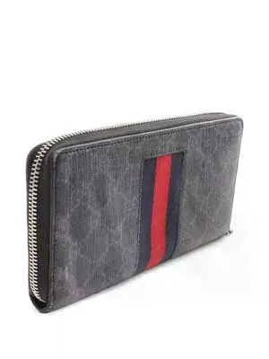 Gucci 2000s Gg Supreme Web Wallet