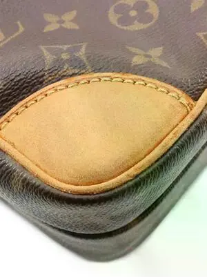LOUIS VUITTON Monogram Canvas Shoulder Bag