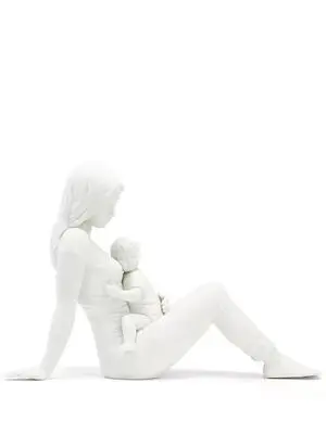 LLADRO A Mother's Love Sculpture - White