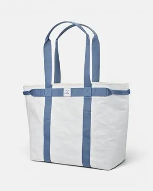 OUT OF THE WOODS Zip Top Carryall