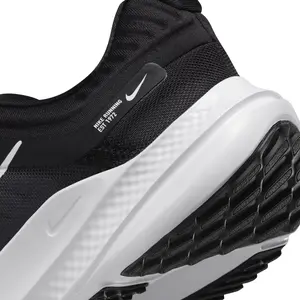 Nike Quest 5 Road Running Shoes