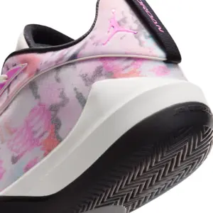 JORDAN Triangle Basketball Shoes