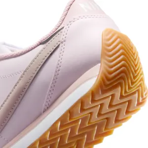 Nike Pacific Leather Low Top Sneakers - Pink