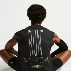 Nike Loose Sleeveless Running T-shirt