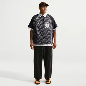 Nike Sb Mad 90 Pack "hypervenom" Sb Dri-fit Bowler Short-sleeve Shirt - Black