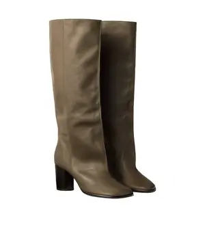 LEMAIRE Soft Glossy Leather Crease Sleeve Boots - Elephant Color
