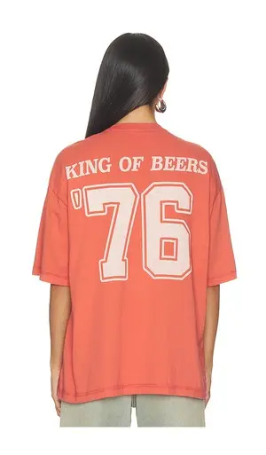 Junk Food King Of Beers 99 Tee In Red