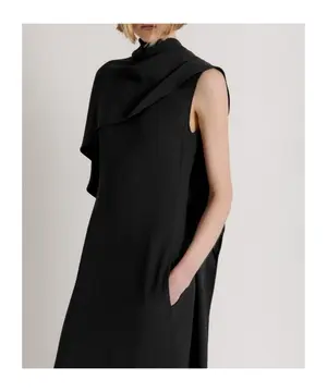 Alberta Ferretti Long Dress With Integrated Cape And Back Bow - Black