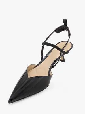 Fendi Very Colibrì Patent Leather Décolleté Pumps