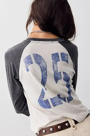Daydreamer On Base Burnout Raglan Tee - Ivory Combo