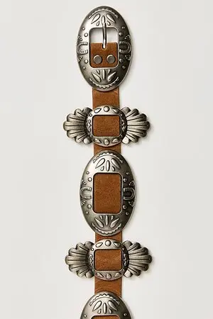 UNDERSTATED LEATHER Concho Buckle Belt