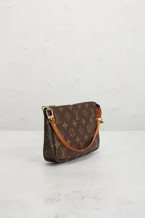 LOUIS VUITTON Monogram Pochette Accessories Shoulder Bag