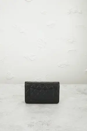 Chanel Caviar Classic Wallet On Chain