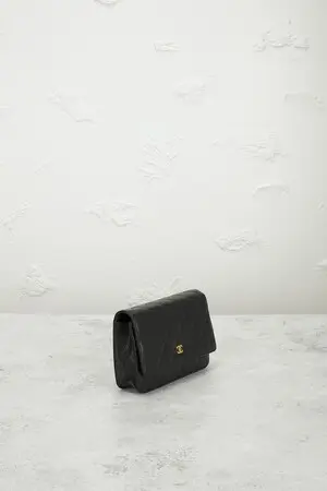 Chanel Caviar Classic Wallet On Chain