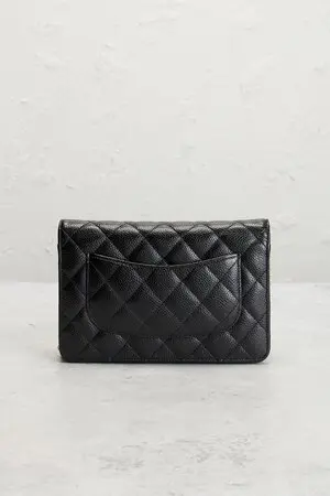 Chanel Caviar Classic Wallet On Chain