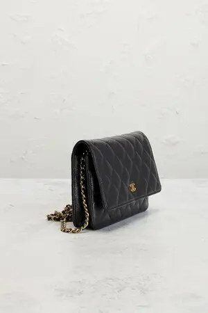Chanel Caviar Classic Wallet On Chain