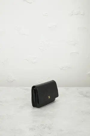 Chanel Caviar Classic Wallet On Chain