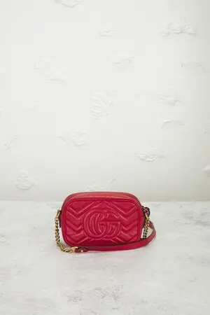 Gucci Gg Marmont Shoulder Bag In Red
