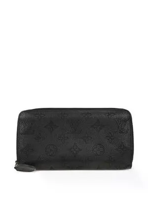 LOUIS VUITTON 2017 Monogram Mahina Zippy Wallet - Black