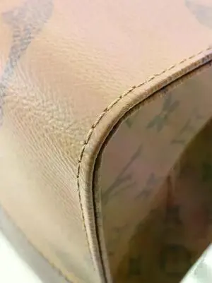 LOUIS VUITTON Monogram Giant Onthego Tote Bag