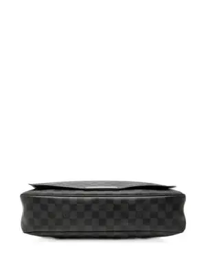 LOUIS VUITTON 2009 Damier Graphite Daniel Mm Crossbody Bag