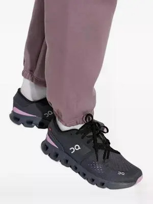 On X4 Sneakers