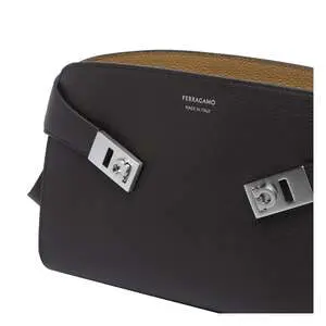 FERRAGAMO Hug Messenger Bag