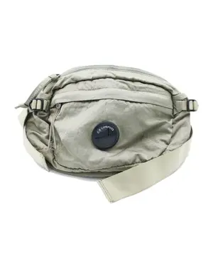 C.P. COMPANY Lens Detail Messenger Bag - Green