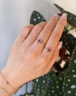 YI COLLECTION Diamond & Raspberry Spinel Petite Circle Ring