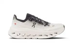 On Cloudtilt Sneakers - White/ivory