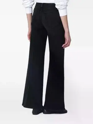 MOTHER The Roller Sneak Jeans