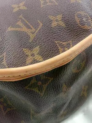 LOUIS VUITTON Monogram Canvas Shoulder Bag