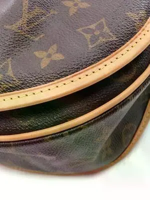 LOUIS VUITTON Monogram Canvas Shoulder Bag
