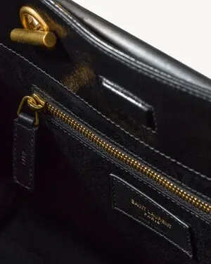 Saint Laurent Niki Small Shopping Bag In Vintage Leather - Black