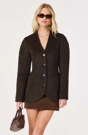 Astr The Label Ada V-neck Structured Jacket